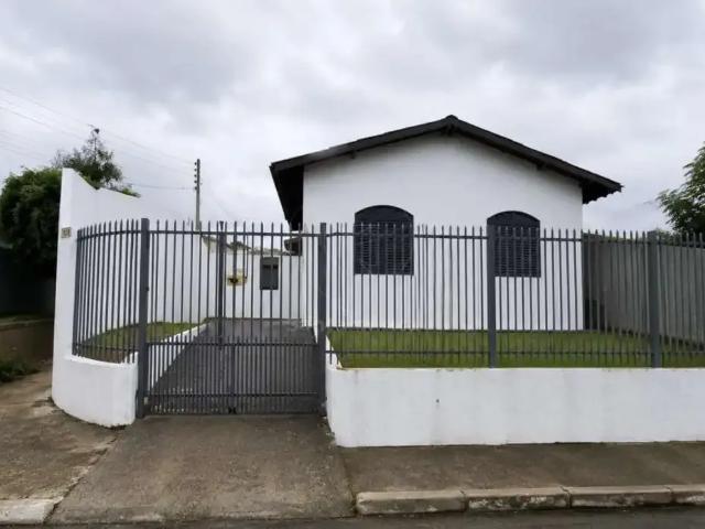 Casa / Sobrado para Venda em Londrina/PR Conjunto Parigot de Souza 1 4 Quartos
