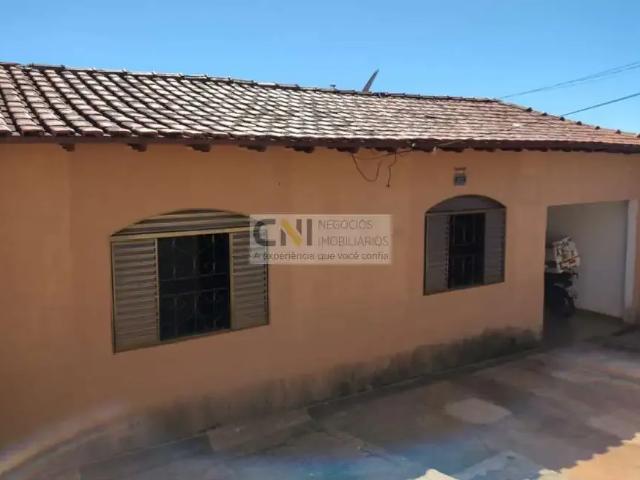 Casa / Sobrado para Venda em Londrina/PR Conjunto Professora Hilda Mandarino 4 Quartos