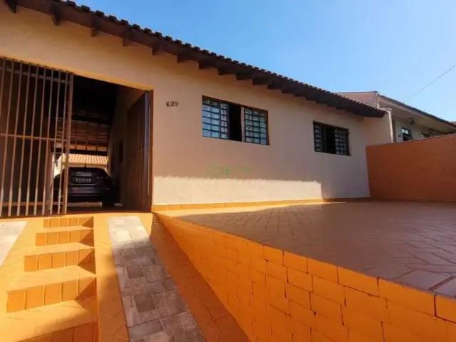 Casa / Sobrado para Venda em Londrina/PR Conjunto Santa Rita 6 3 Quartos