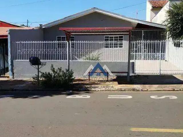Casa / Sobrado para Venda em Londrina/PR Conjunto Semiramis Barros Braga 3 Quartos