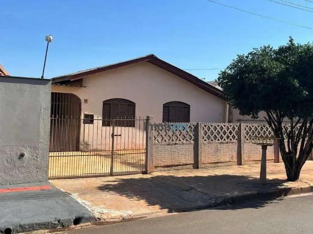 Casa / Sobrado para Venda em Londrina/PR Conjunto Semiramis Barros Braga 3 Quartos