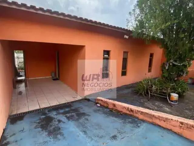 Casa / Sobrado para Venda em Londrina/PR Conjunto Semiramis Barros Braga 3 Quartos