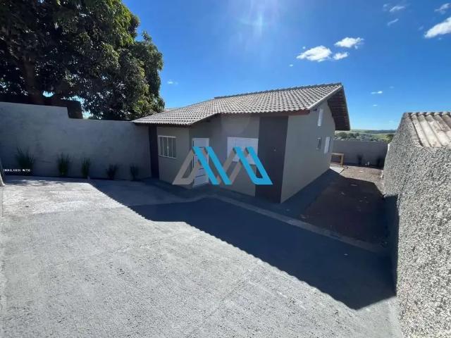 Casa / Sobrado para Venda em Londrina/PR Conjunto Vivi Xavier 2 Quartos