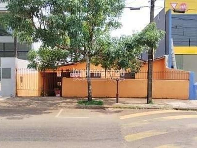 Casa / Sobrado para Venda em Londrina/PR Conjunto Vivi Xavier 3 Quartos