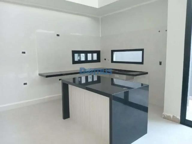 Casa / Sobrado para Venda em Londrina/PR Dom Pedro 3 Quartos