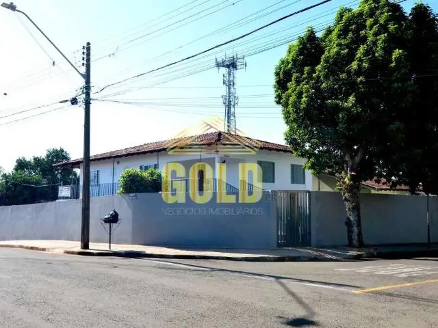Casa / Sobrado para Venda em Londrina/PR Erotildes 3 Quartos