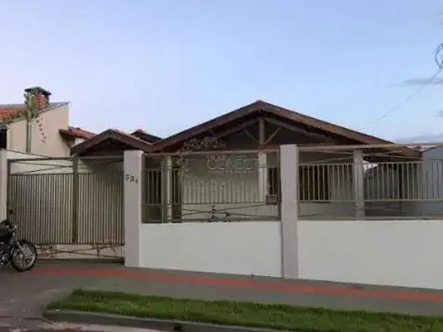 Casa / Sobrado para Venda em Londrina/PR Ernani Moura Lima 3 Quartos