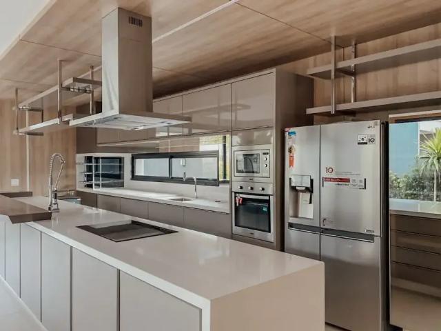 Casa / Sobrado para Venda em Londrina/PR Esperança 4 Quartos