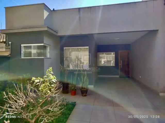 Casa / Sobrado para Venda em Londrina/PR Gleba Fazenda Palhano 3 Quartos