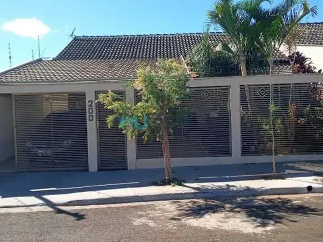 Casa / Sobrado para Venda em Londrina/PR Heimtal 3 Quartos