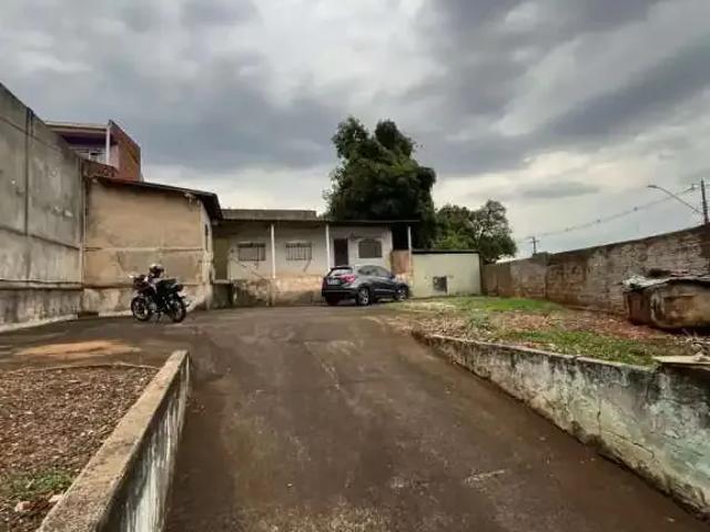 Casa / Sobrado para Venda em Londrina/PR Ideal 3 Quartos