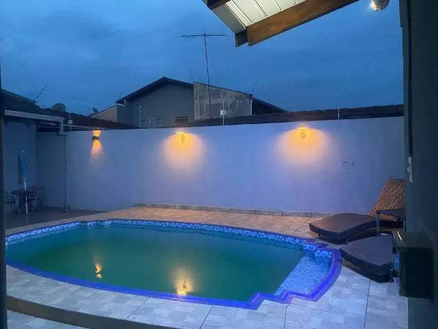 Casa / Sobrado para Venda em Londrina/PR Ideal 3 Quartos