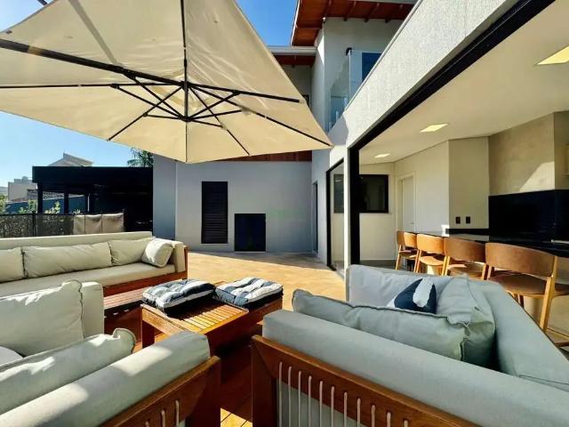 Casa / Sobrado para Venda em Londrina/PR Igapó 3 Quartos