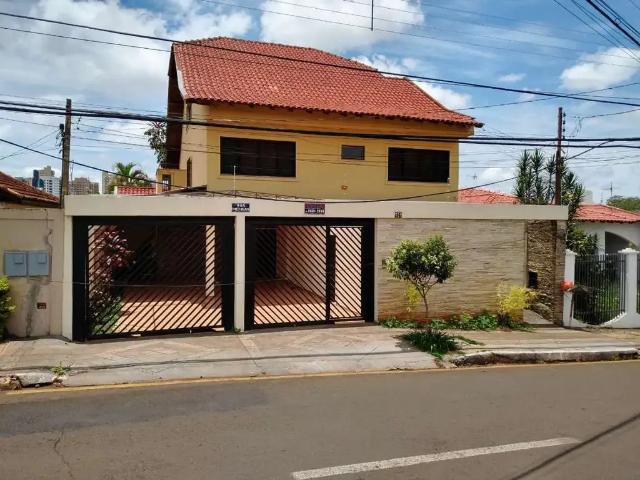Casa / Sobrado para Venda em Londrina/PR Iguaçu 4 Quartos