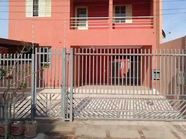 Casa / Sobrado para Venda em Londrina/PR Industrial 3 Quartos