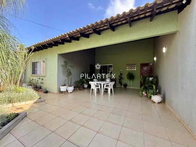 Casa / Sobrado para Venda em Londrina/PR Jardim Tarumã 4 Quartos