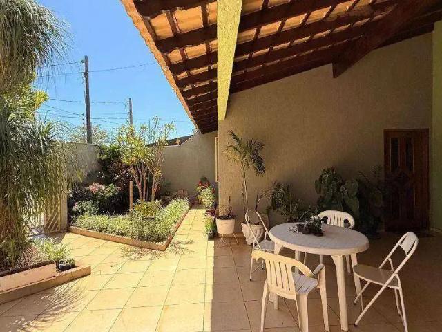 Casa / Sobrado para Venda em Londrina/PR Jardim Tarumã 5 Quartos