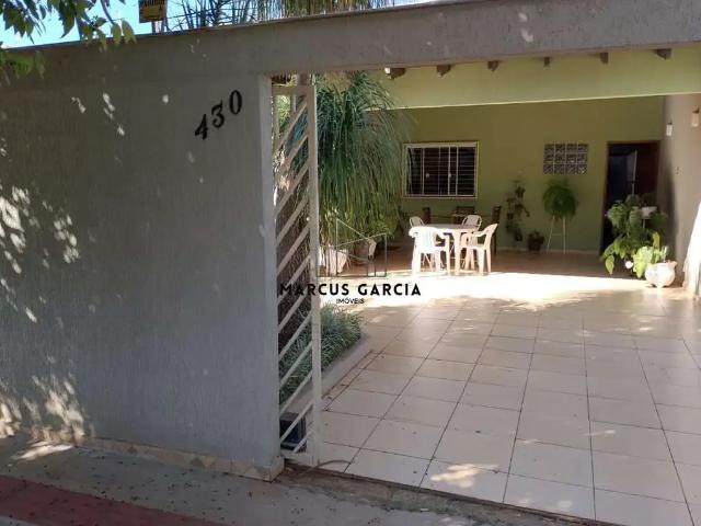 Casa / Sobrado para Venda em Londrina/PR Jardim Tarumã 5 Quartos