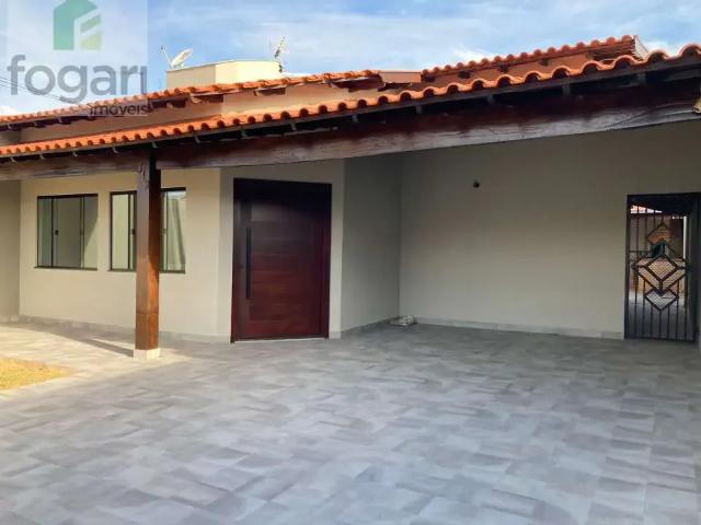 Casa / Sobrado para Venda em Londrina/PR Jardim Tarumã 3 Quartos
