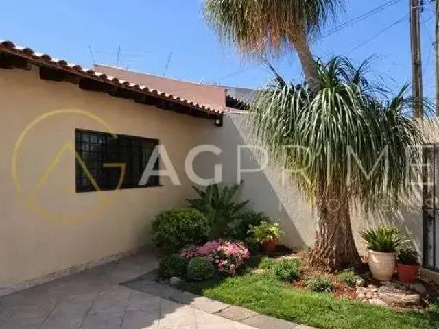 Casa / Sobrado para Venda em Londrina/PR Jardim Tarumã 3 Quartos