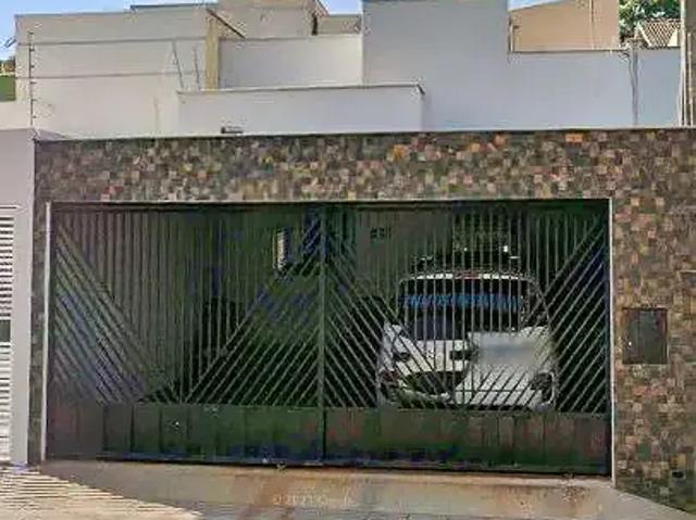 Casa / Sobrado para Venda em Londrina/PR Jardim Tarumã 3 Quartos