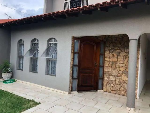 Casa / Sobrado para Venda em Londrina/PR Jardim Tarumã 3 Quartos