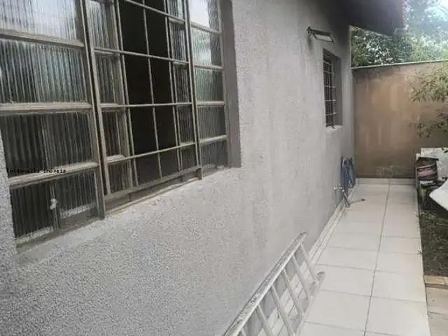 Casa / Sobrado para Venda em Londrina/PR Jardim Tókio 2 Quartos