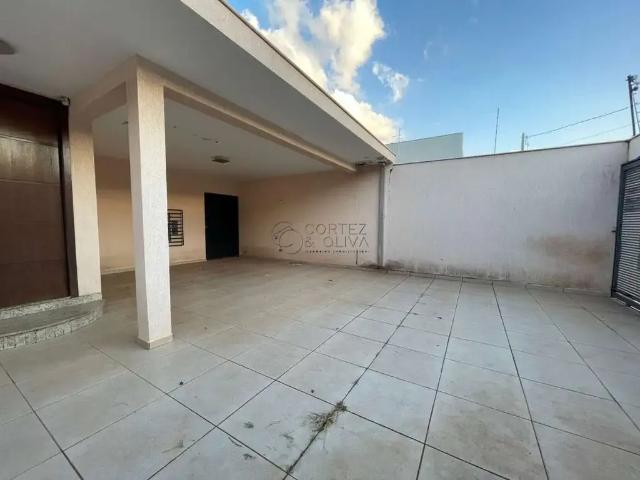 Casa / Sobrado para Venda em Londrina/PR Jardim Tókio 3 Quartos