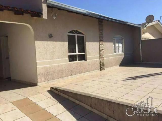 Casa / Sobrado para Venda em Londrina/PR Jardim Tókio 3 Quartos