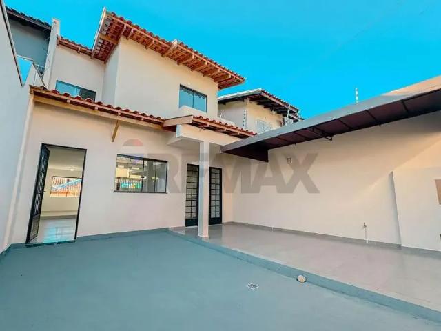 Casa / Sobrado para Venda em Londrina/PR Jardim Tókio 3 Quartos