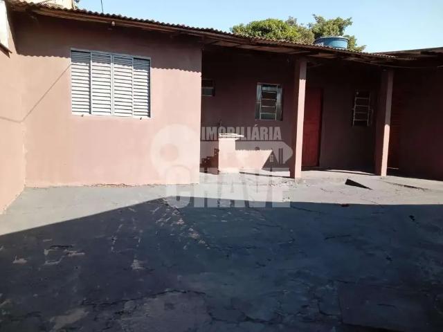 Casa / Sobrado para Venda em Londrina/PR Jardim Acapulco 4 Quartos