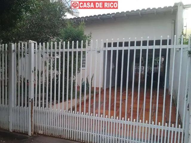 Casa / Sobrado para Venda em Londrina/PR Jardim Acapulco 3 Quartos