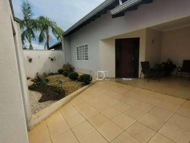 Casa / Sobrado para Venda em Londrina/PR Jardim Acapulco 3 Quartos