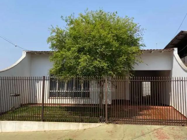 Casa / Sobrado para Venda em Londrina/PR Jardim Agari 3 Quartos