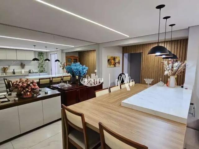 Casa / Sobrado para Venda em Londrina/PR Jardim Albatroz 3 Quartos