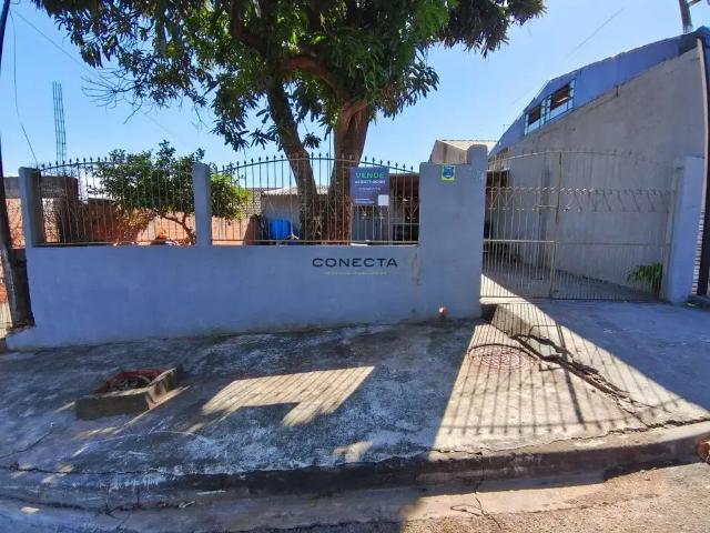 Casa / Sobrado para Venda em Londrina/PR Jardim Alto do Cafezal 2 Quartos