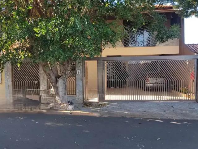 Casa / Sobrado para Venda em Londrina/PR Jardim Alvorada 4 Quartos