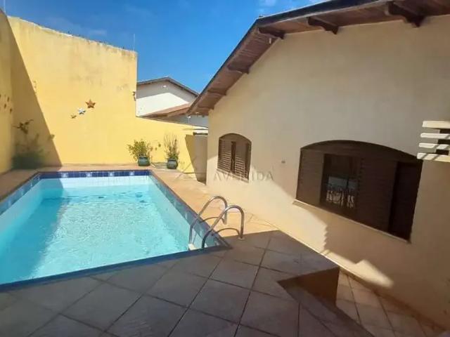 Casa / Sobrado para Venda em Londrina/PR Jardim Alvorada 3 Quartos