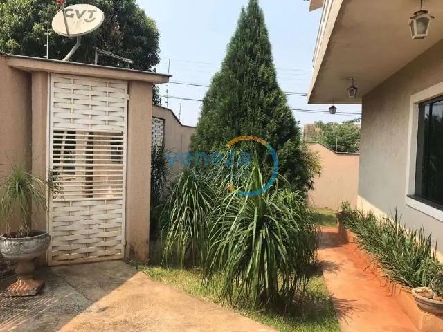 Casa / Sobrado para Venda em Londrina/PR Jardim Continental 4 Quartos