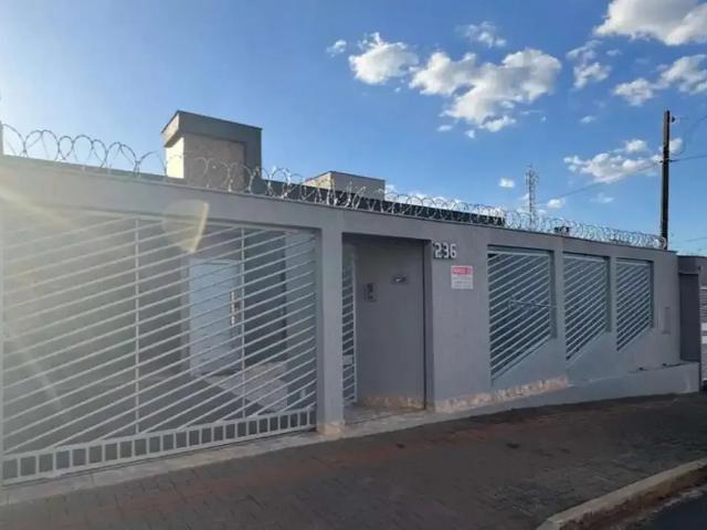 Casa / Sobrado para Venda em Londrina/PR Jardim Continental 3 Quartos