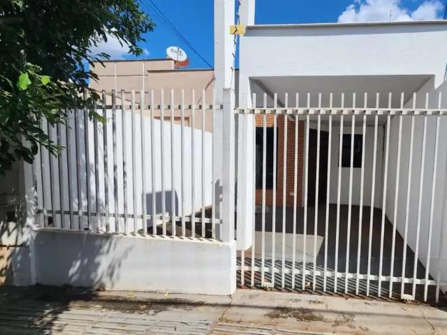 Casa / Sobrado para Venda em Londrina/PR Jardim das Palmeiras 2 Quartos