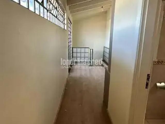 Casa / Sobrado para Venda em Londrina/PR Jardim das Palmeiras 3 Quartos