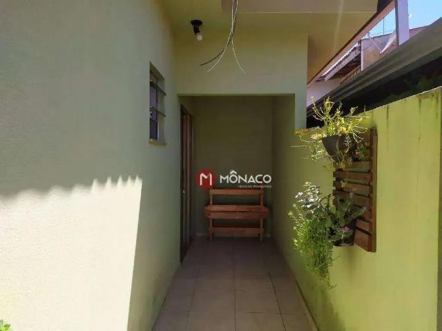 Casa / Sobrado para Venda em Londrina/PR Jardim Delta 3 Quartos
