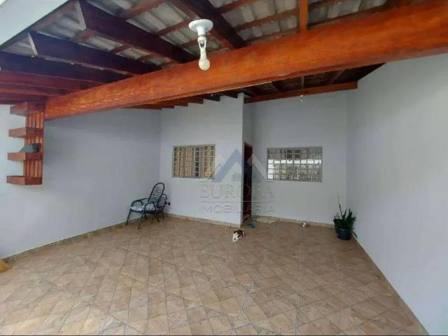 Casa / Sobrado para Venda em Londrina/PR Jardim do Leste 2 Quartos