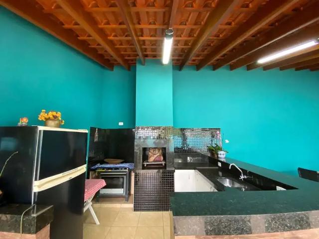 Casa / Sobrado para Venda em Londrina/PR Jardim do Leste 3 Quartos