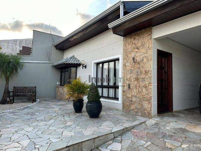 Casa / Sobrado para Venda em Londrina/PR Jardim dos Alpes I 3 Quartos