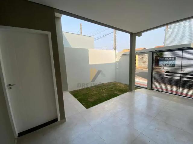 Casa / Sobrado para Venda em Londrina/PR Jardim dos Estados 2 Quartos