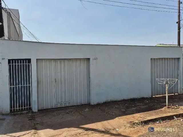 Casa / Sobrado para Venda em Londrina/PR Jardim Everest 3 Quartos