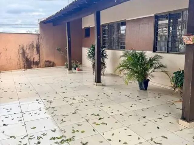 Casa / Sobrado para Venda em Londrina/PR Jardim Graziela 5 Quartos