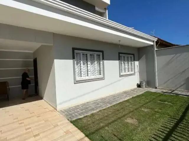 Casa / Sobrado para Venda em Londrina/PR Jardim Guararapes 5 Quartos